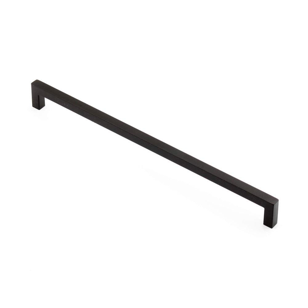 Castella Linear Manhattan Kitchen Cabinet Pull Handle | Keeler Hardware